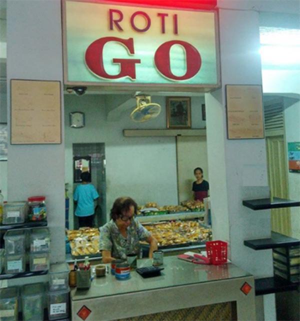 5 Toko Roti Legendaris di Indonesia, Surganya Pecinta Roti Jadul ...